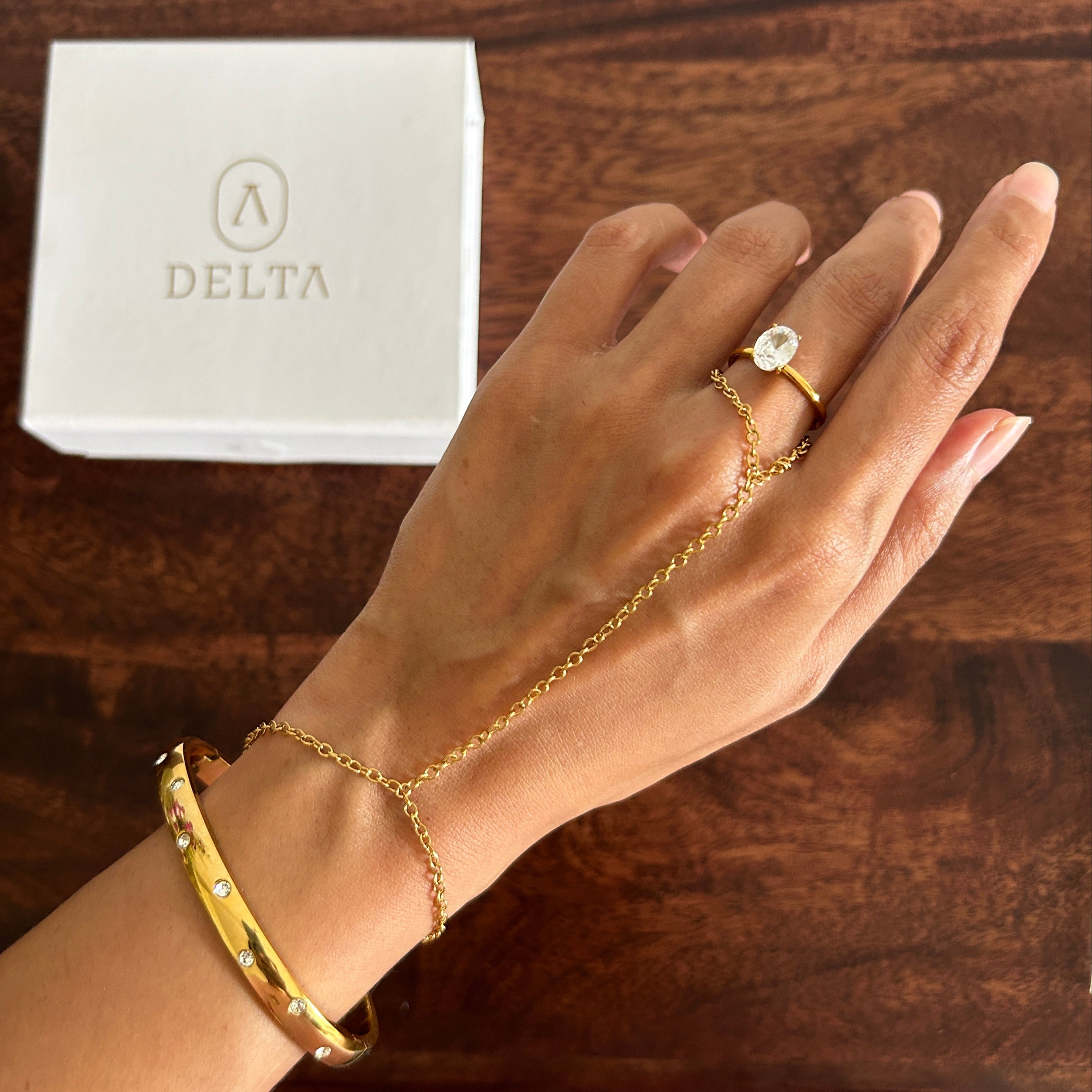 Minimal Gold Handchain – Delta Charms